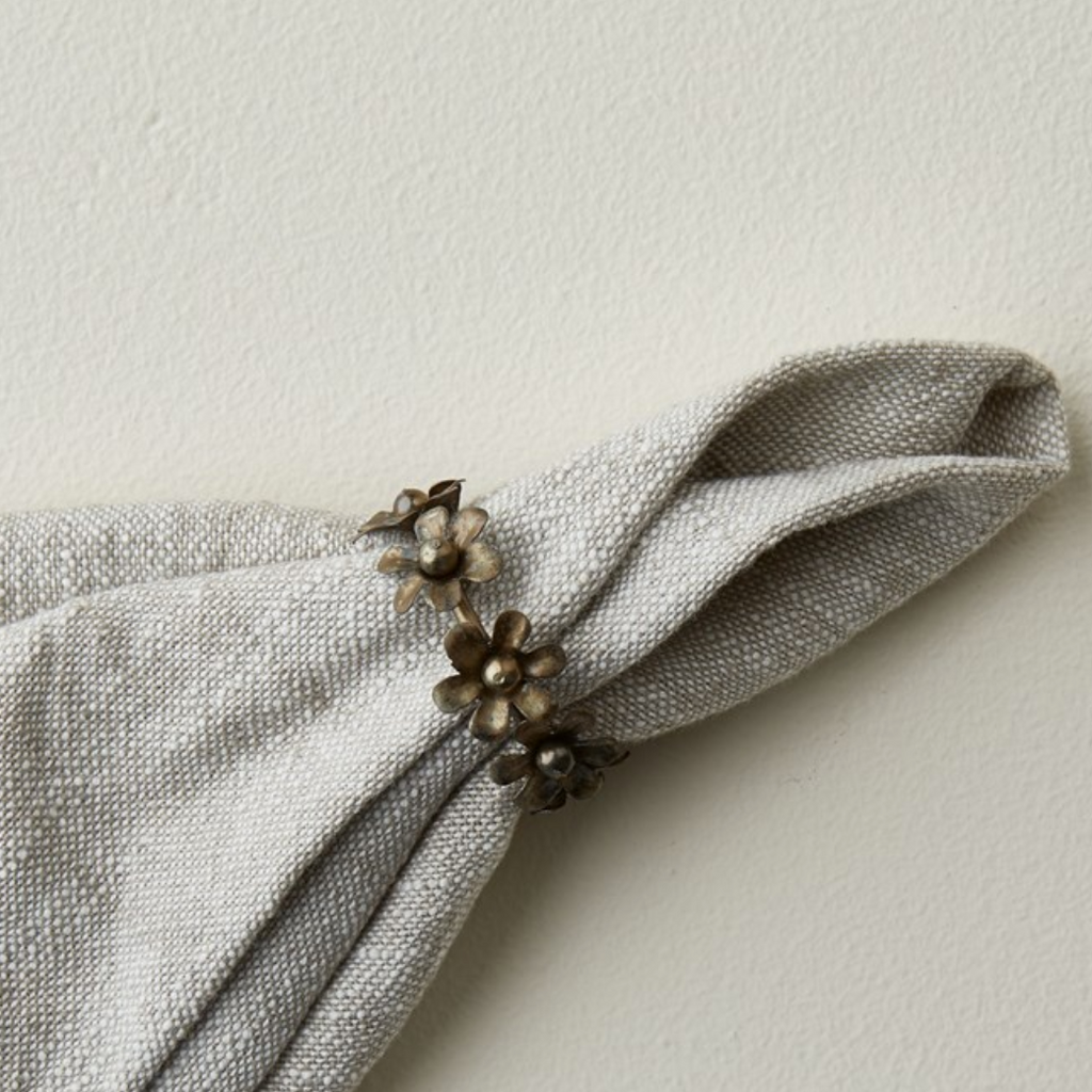 Brass Flower Napkin Ring – dolly mama boutique